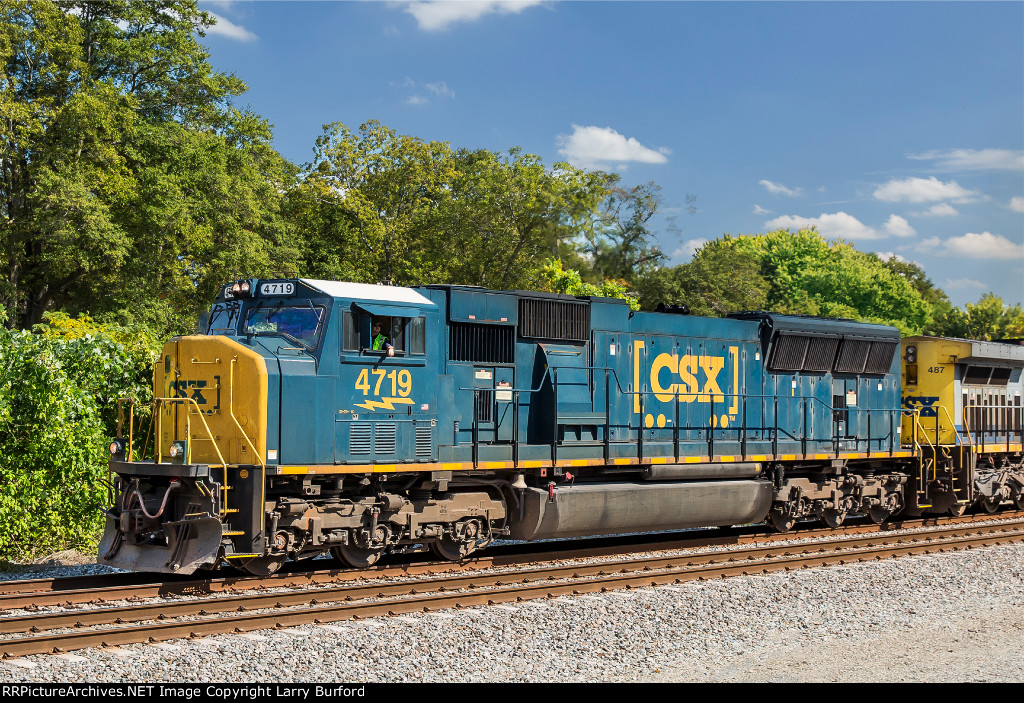 CSX 4719
